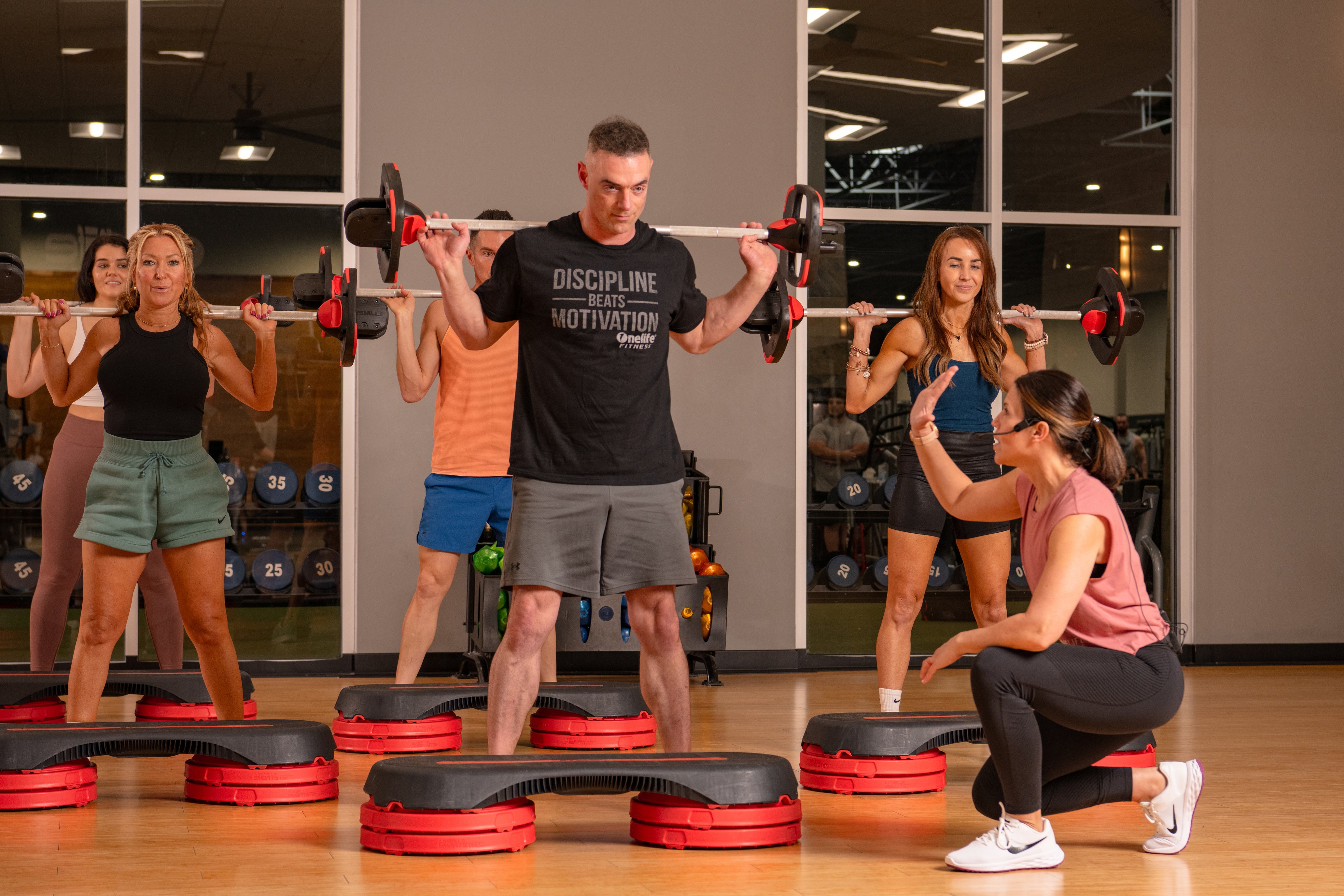 Best beginner workout plan for your first week in the gym here...