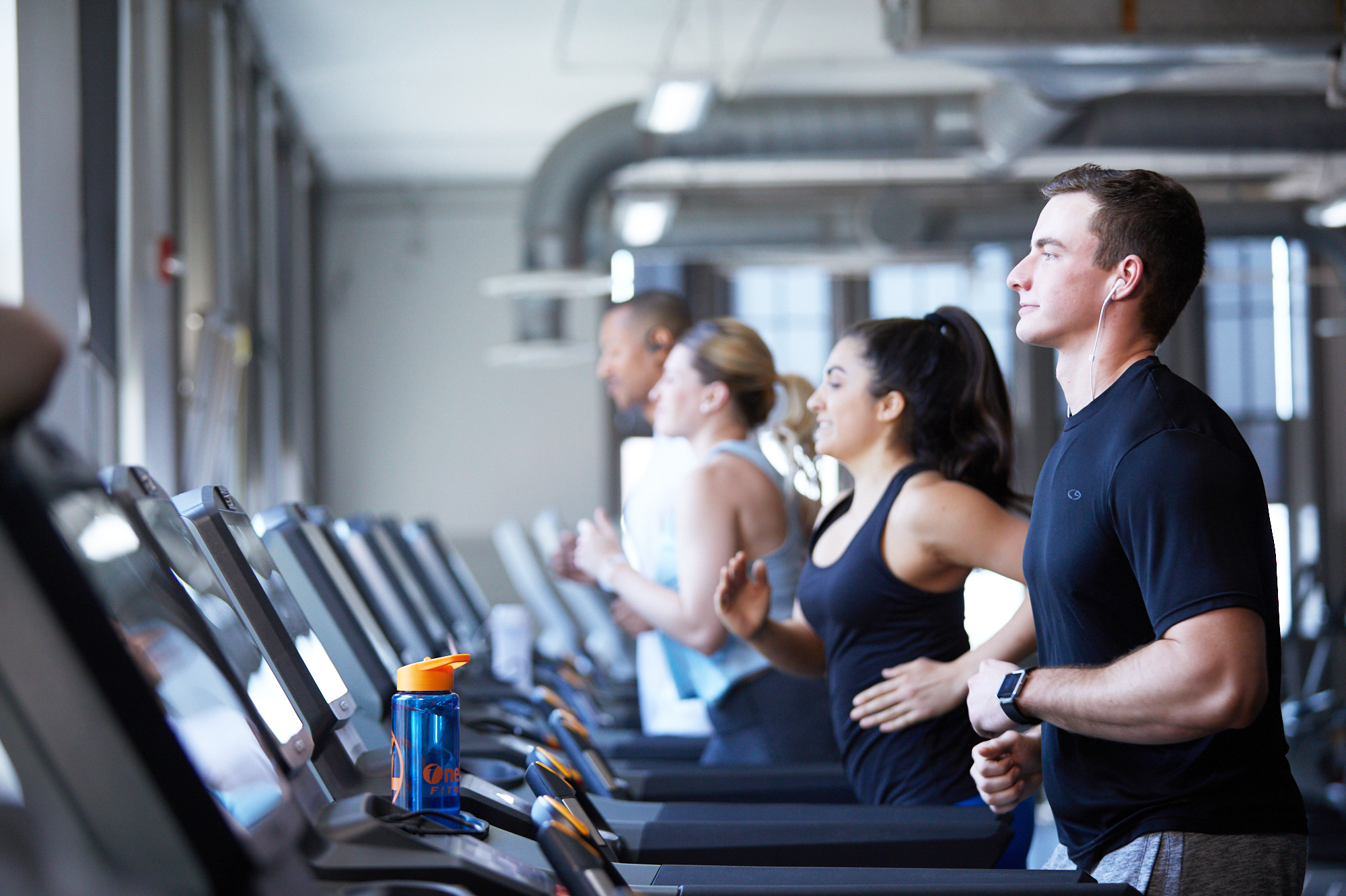 4 Tips to Achieve More with Partner Workouts in the Gym